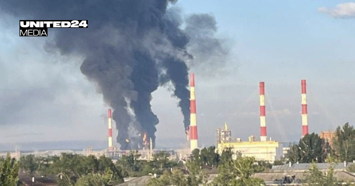 Russia’s 7-Million-Ton Kuibyshev Refinery Burns Again After Drone and ...