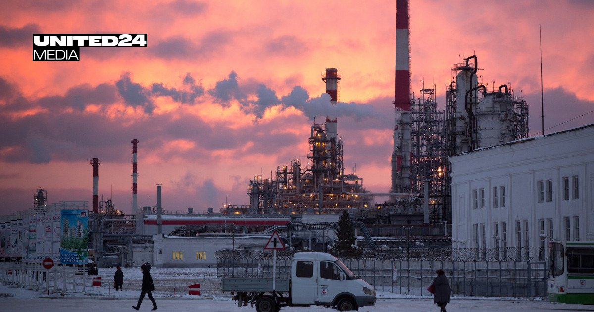 Ukraine Neutralizes 40% of Russia Primary Oil Refining Capacity Through ...