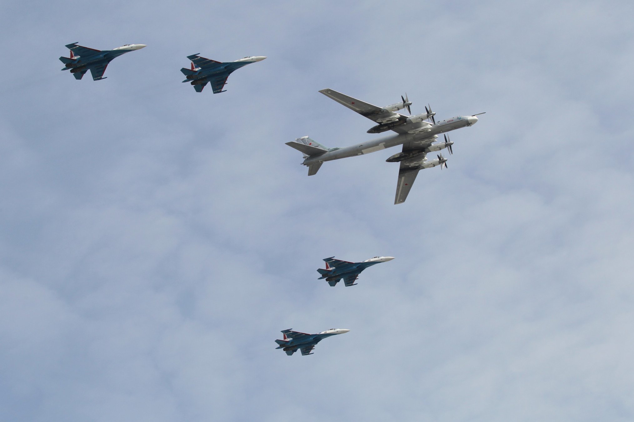 US Scrambles F-16s and F-35s to Intercept Russian Tu-95 Bombers and A ...