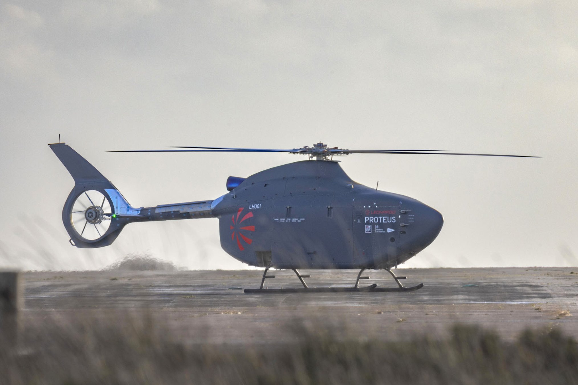 Britain Debuts Full-Scale Autonomous Helicopter for High-Risk Naval ...