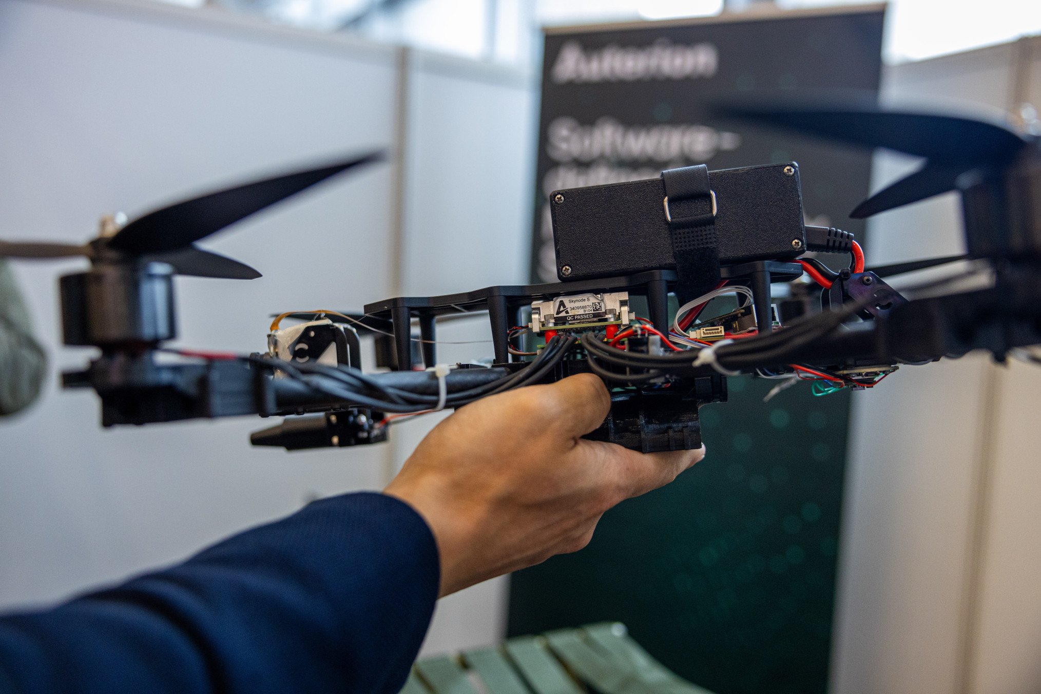 Pentagon Supercharges Ukraine’s Drones With 33,000 AI Guidance Systems ...