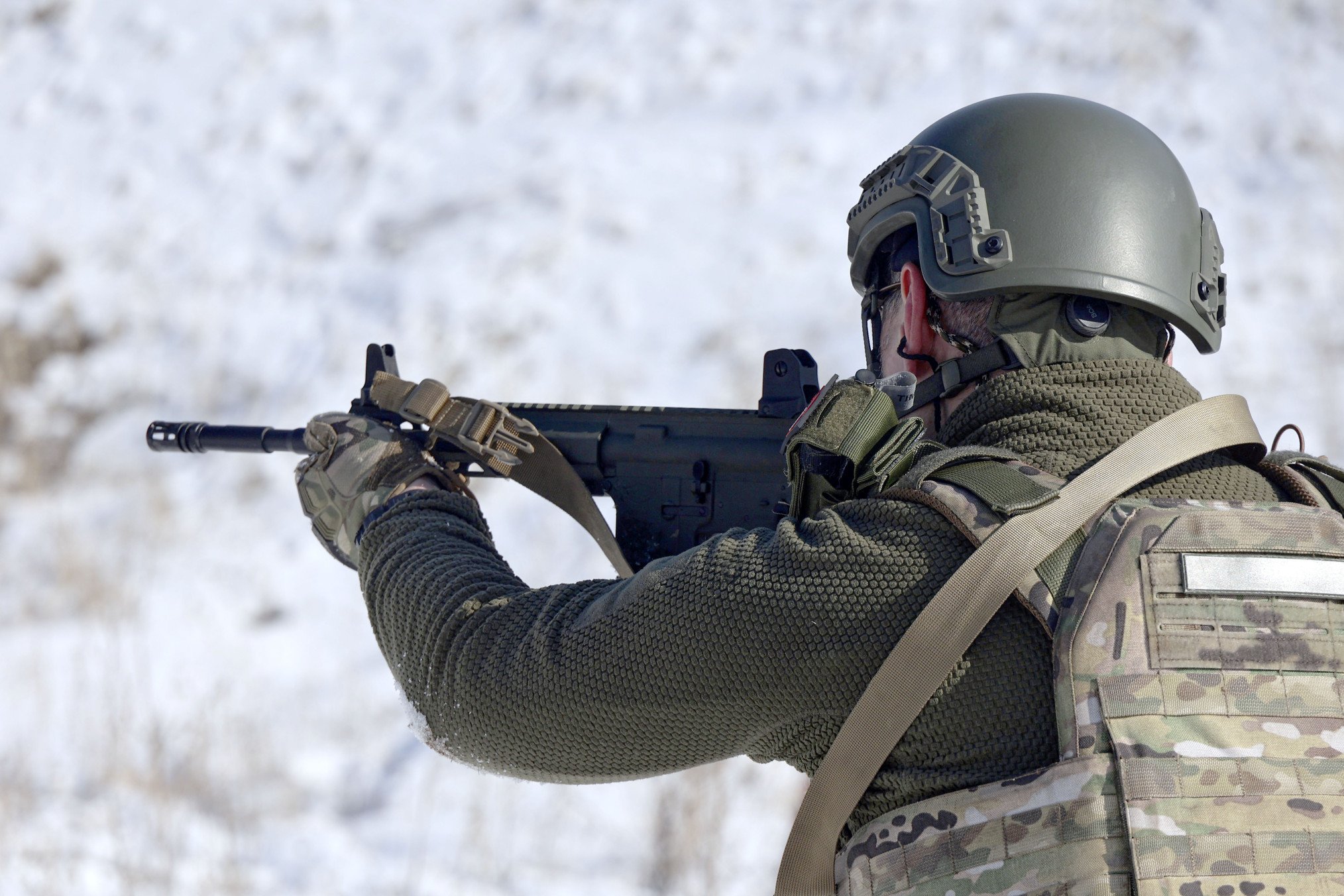 Ukraine Ditches Soviet Kalashnikovs for Its Own NATO-Ready AR-15 ...