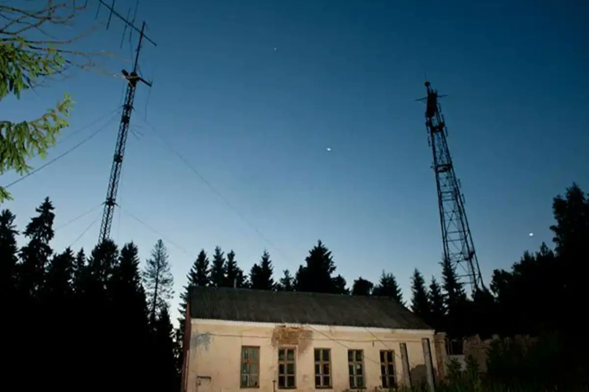 Russia’s “Doomsday Radio” UVB-76 Goes Silent After Drone Strike Hits ...