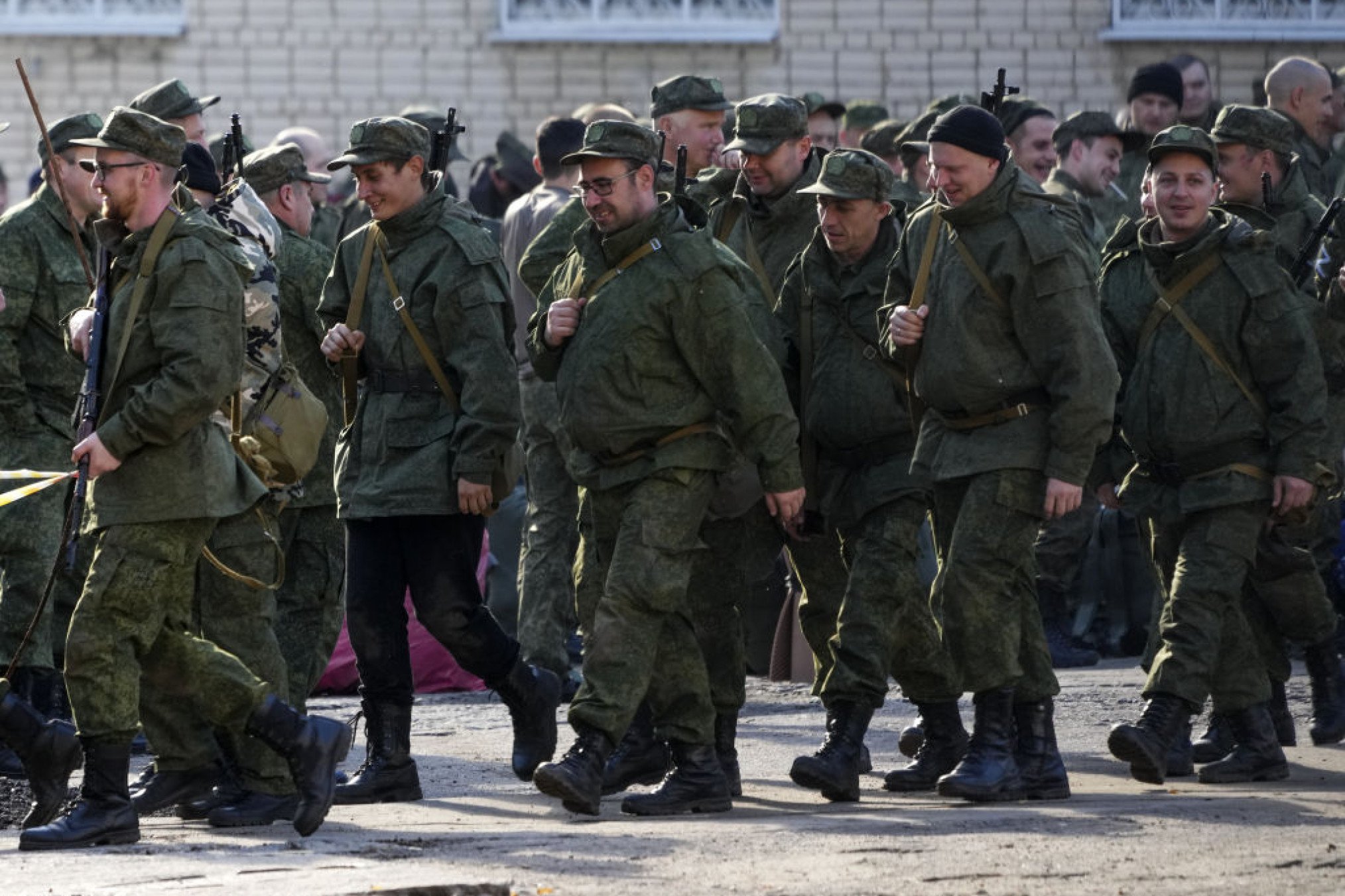 Russia Drafts Law Allowing Putin to Mobilize Reservists in Peacetime ...
