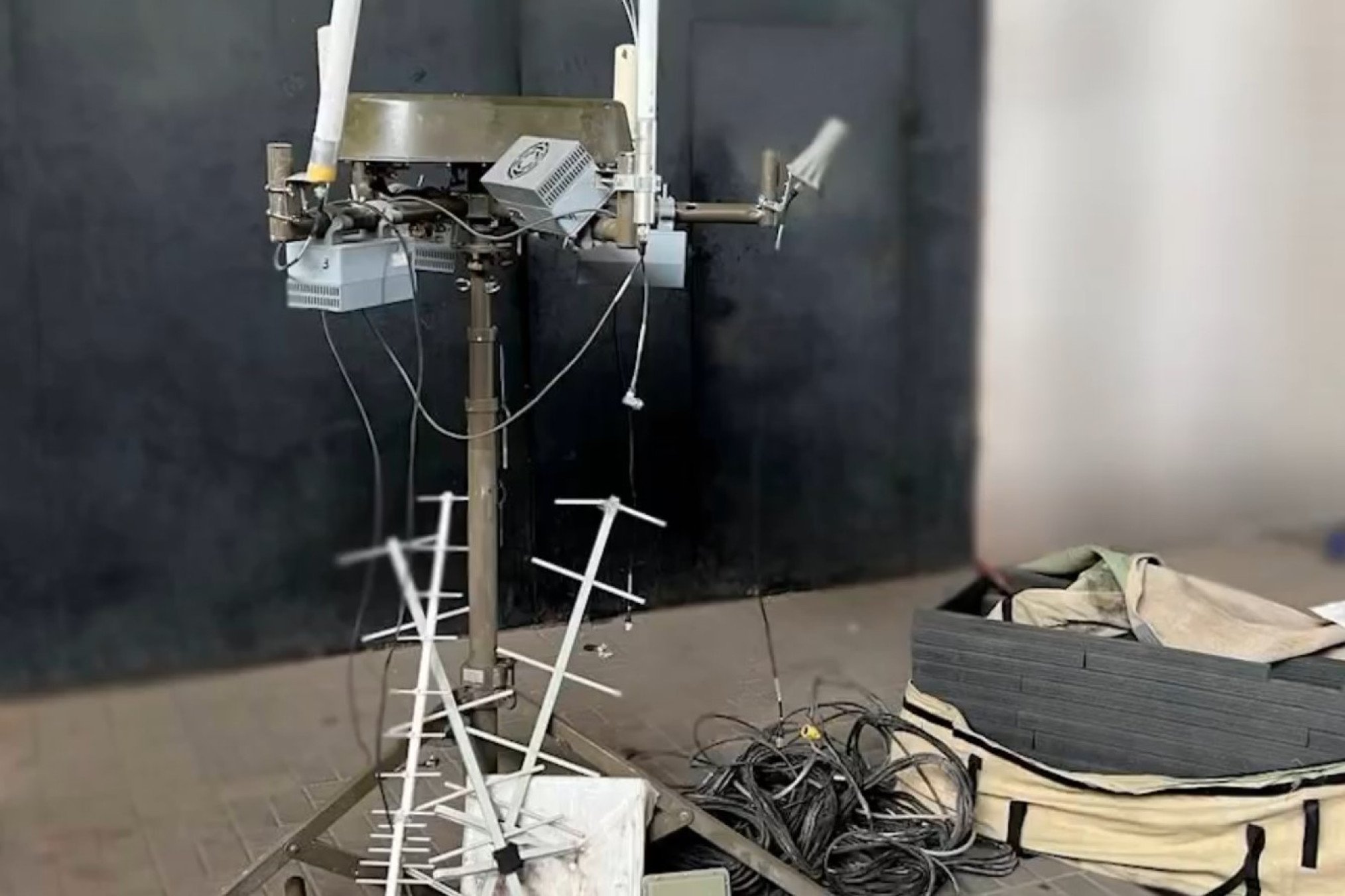 Ukrainian Drones Destroy Russian “Eyes and Ears” in Lyman: Murom Tower ...