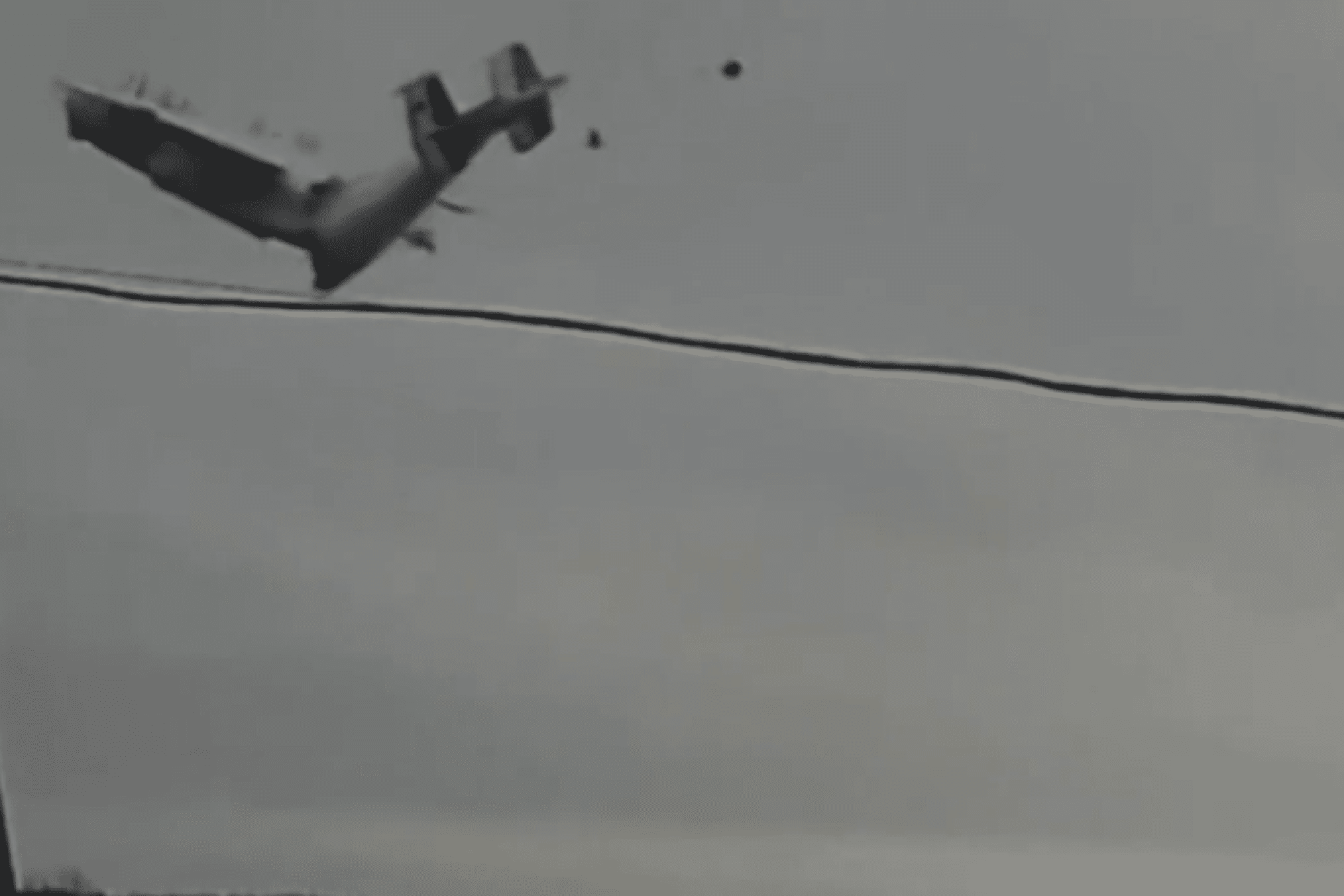 Video Shows Russia’s Last An-22 Military Giant Breaking Apart Mid-Air ...