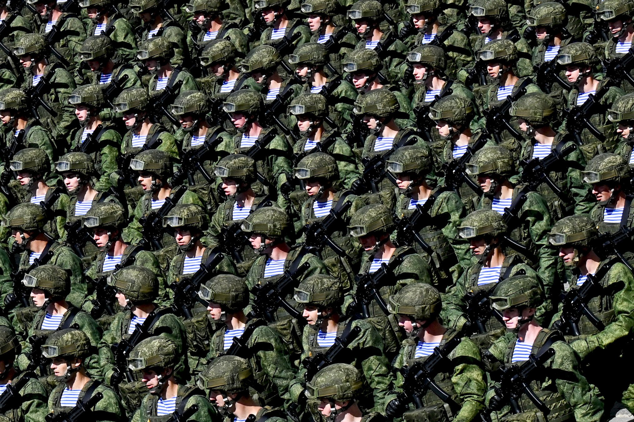 Bambi_bloom leaks arrived at her place and the moment she