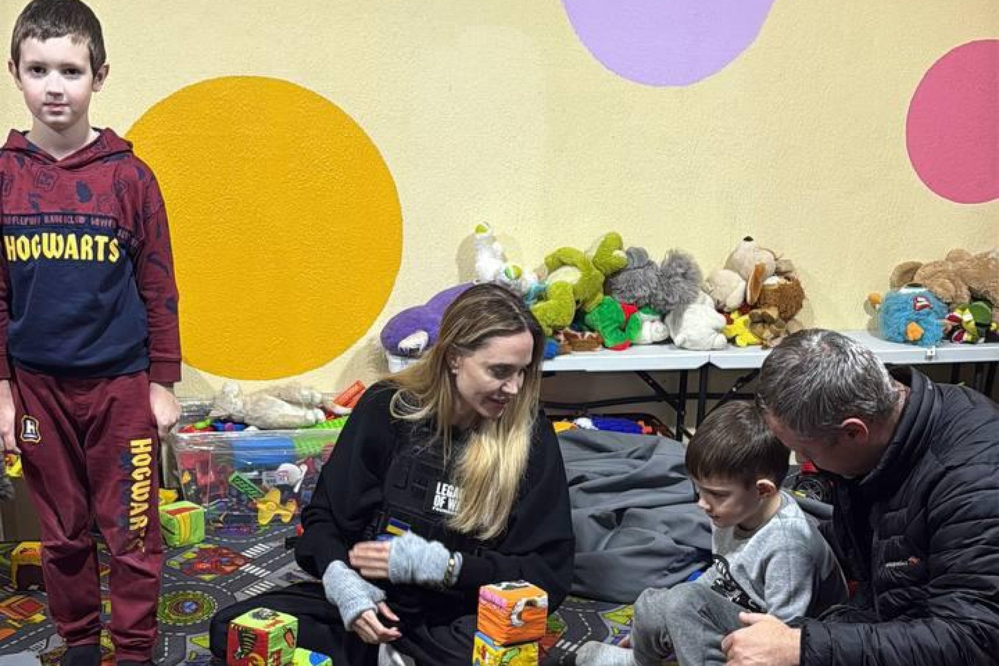 Angelina Jolie Makes Humanitarian Visit to Kherson Amid Ongoing Russian ...