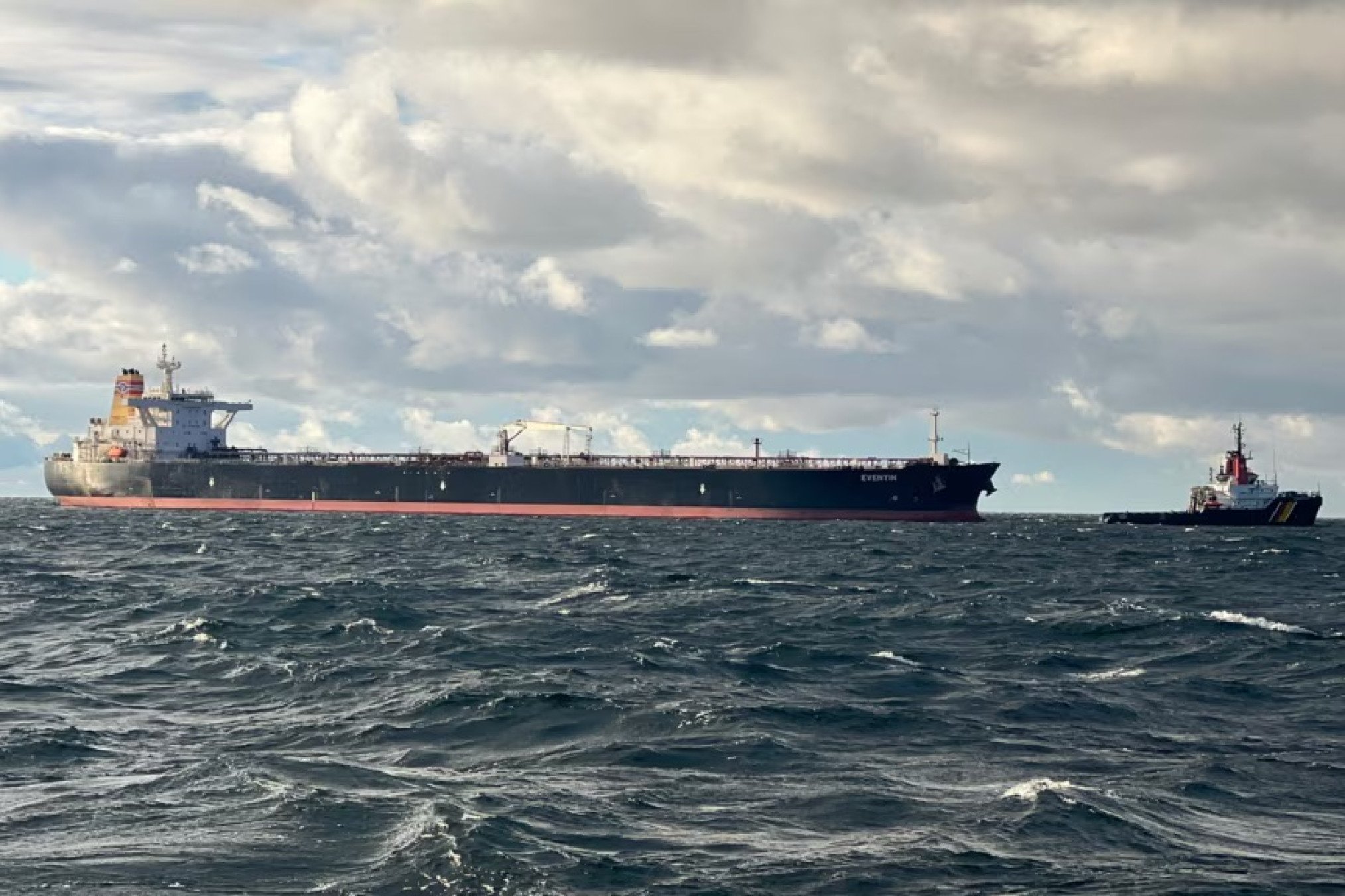 Russian Shadow Fleet Tanker Towed in Baltic Sea — UNITED24 Media