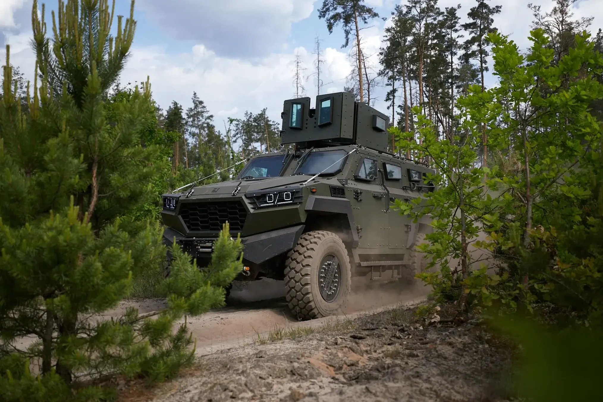 Ukrainian Inguar-3 Armored Vehicle Successfully Tested in Combat, Set ...