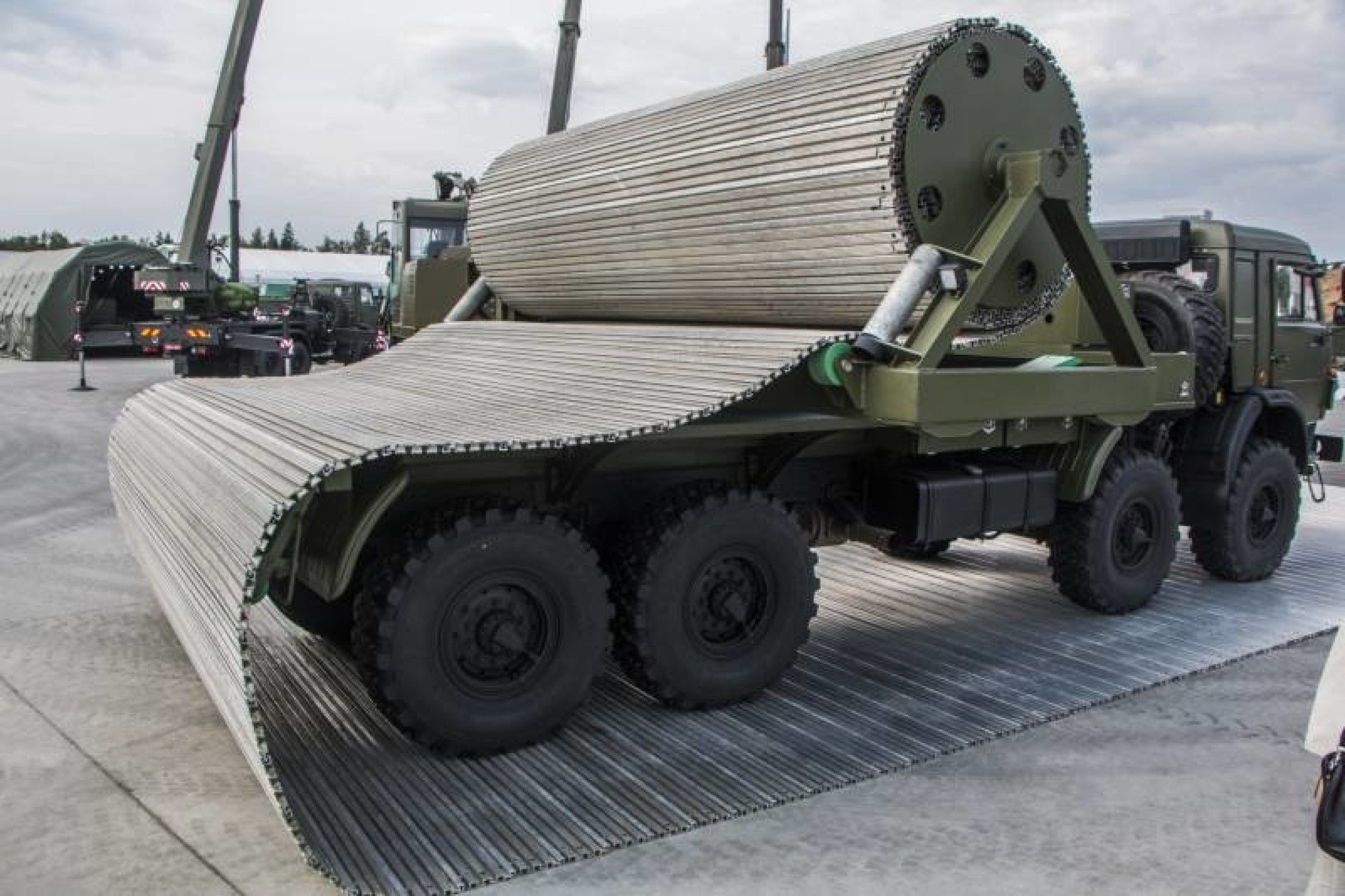 Ukraine Takes Out Russia’s Unique River-Crossing System in First ...