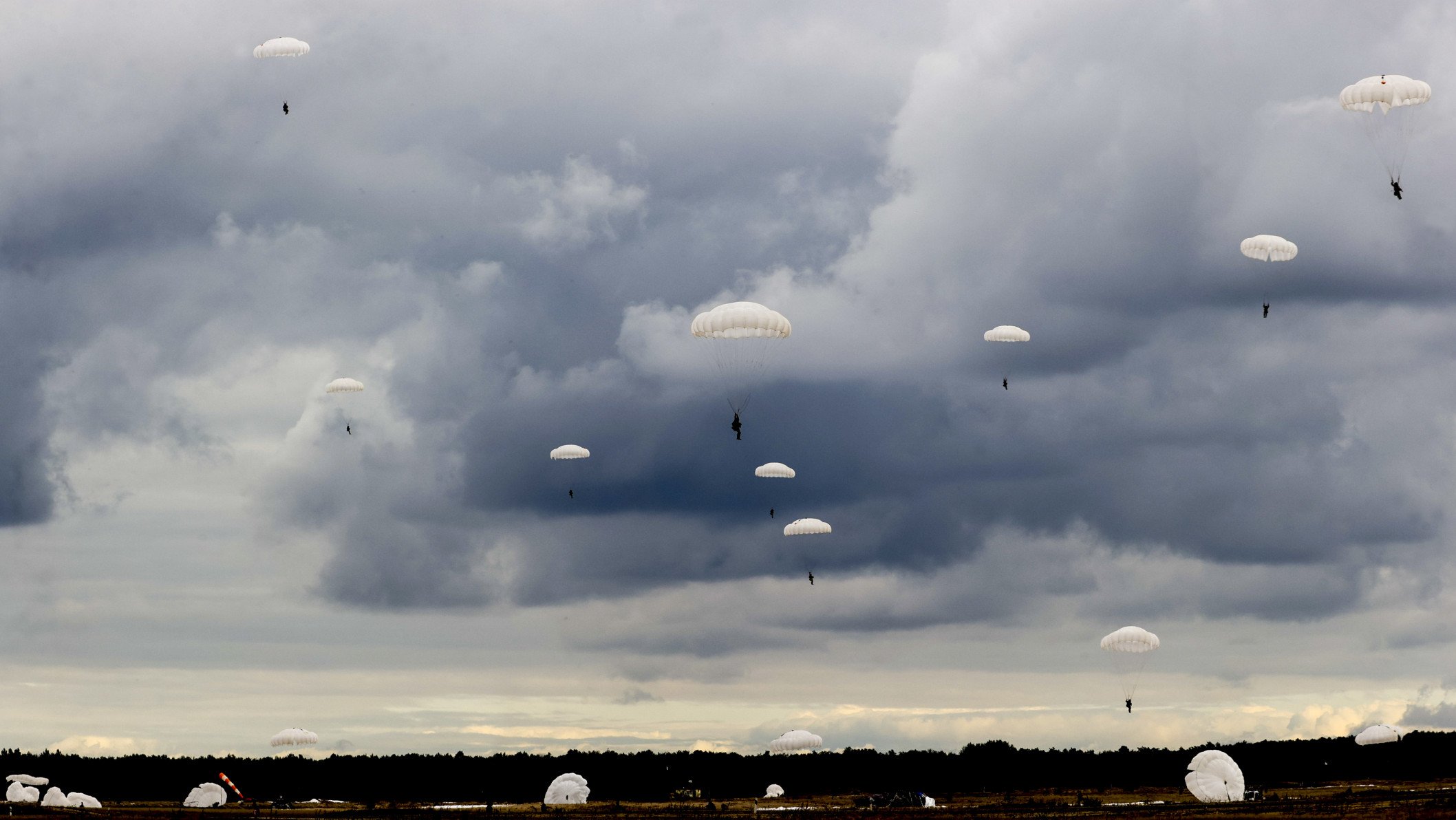 Nato Military Drills: Iron Defender 2025 and Doctrine Shift — UNITED24 ...