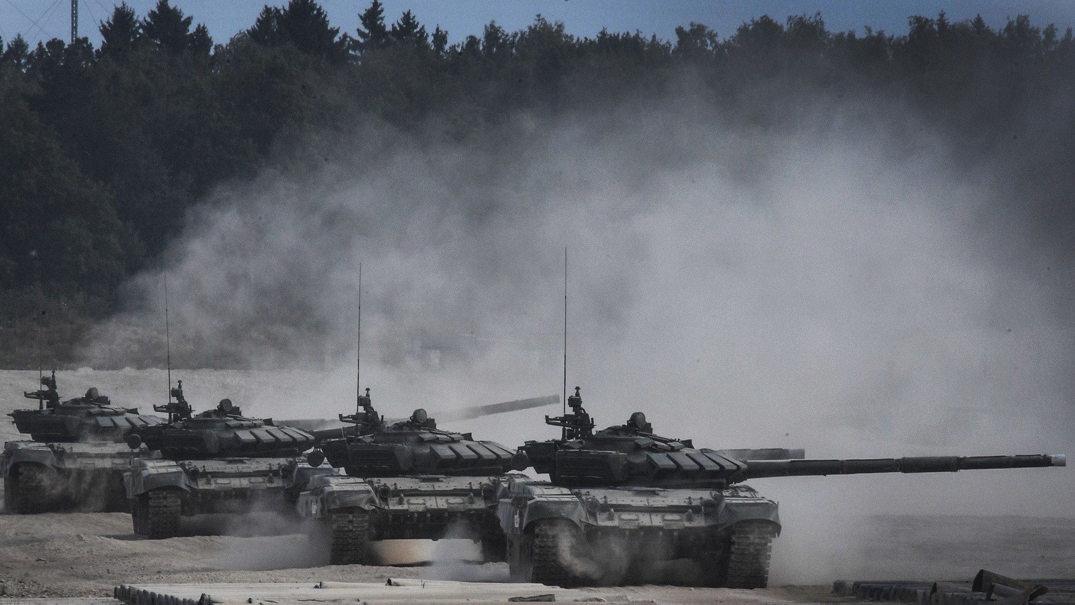 Russia’s Building 400 Tanks a Year—but Can’t Escape the Drone War ...