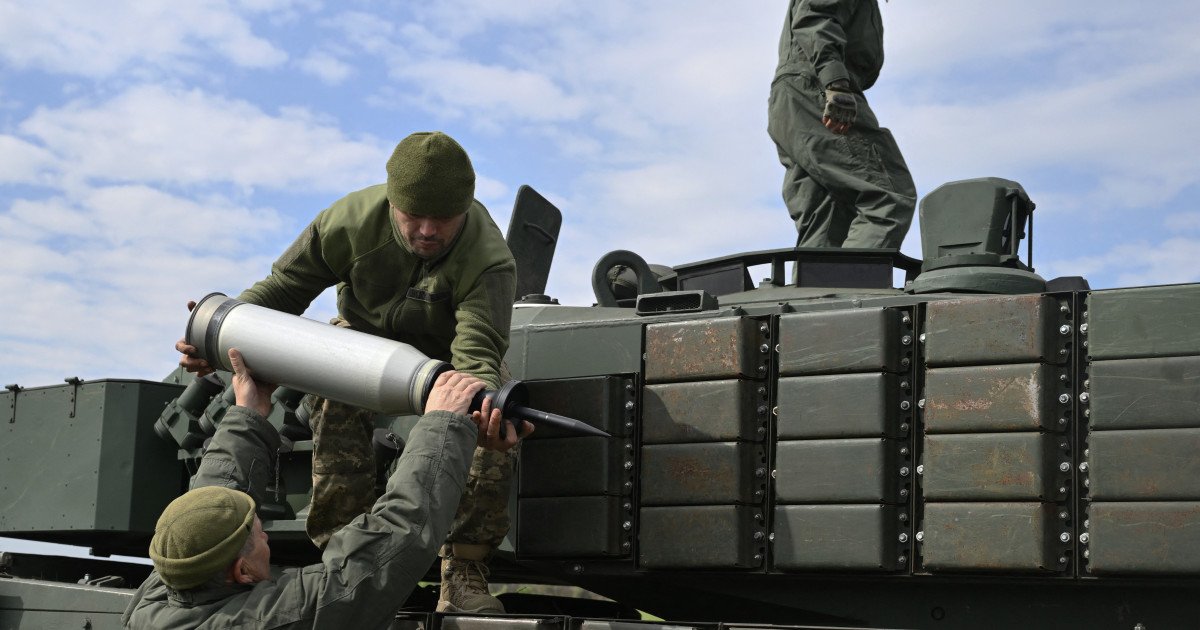 Ukraine Moves to Lift Weapons Export Ban as Domestic Arms Industry ...