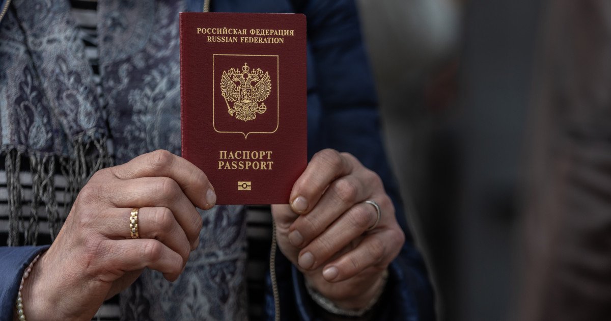 French Authorities Reject 1,200 Russian Visa Requests Amid Concerns Over Espionage — UNITED24 Media