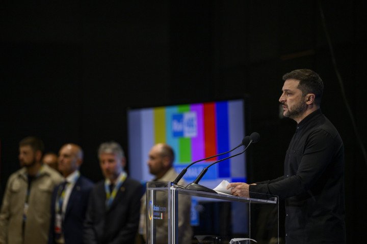 Ukraine Introduces First Batch of New Ballistic Sapsan Missile Complex ...