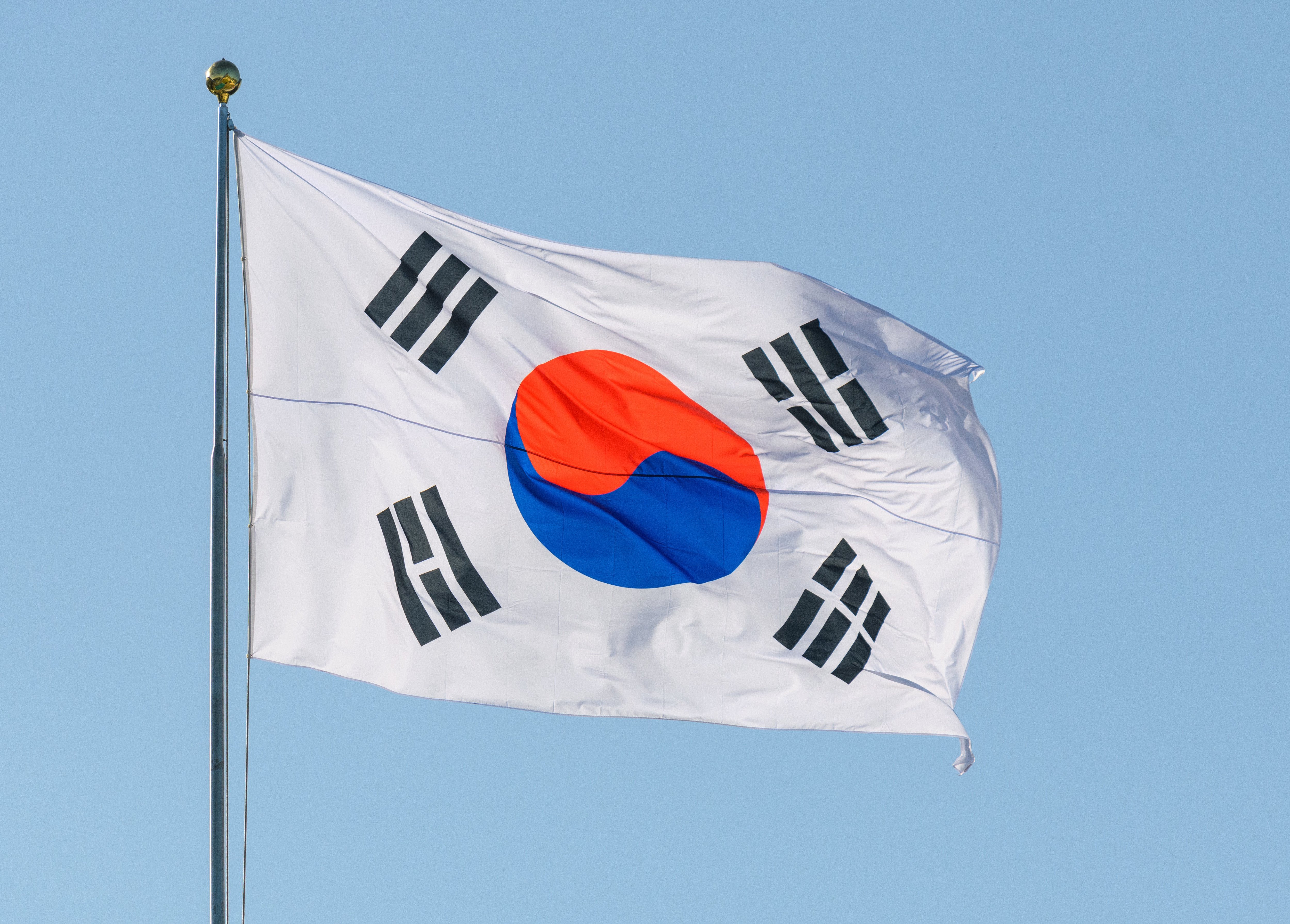 South Korea Offers Refuge to North Korean POWs Captured by Ukraine ...